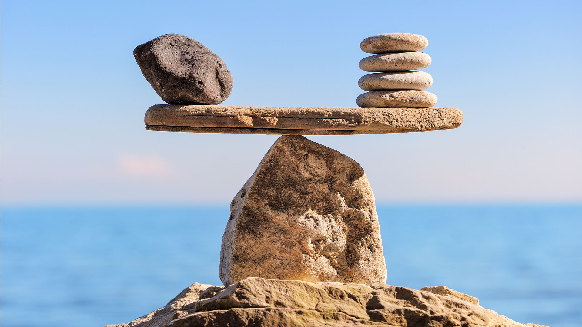 The Pros and Cons of Big Data The Pros and Cons of Big Data